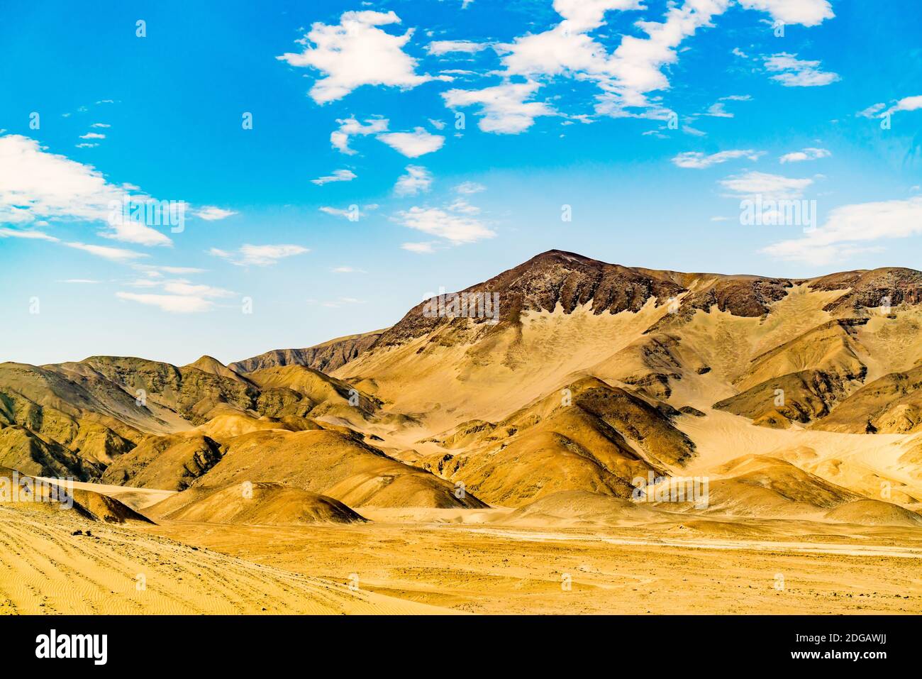 Peruvian place hi-res stock photography and images - Alamy