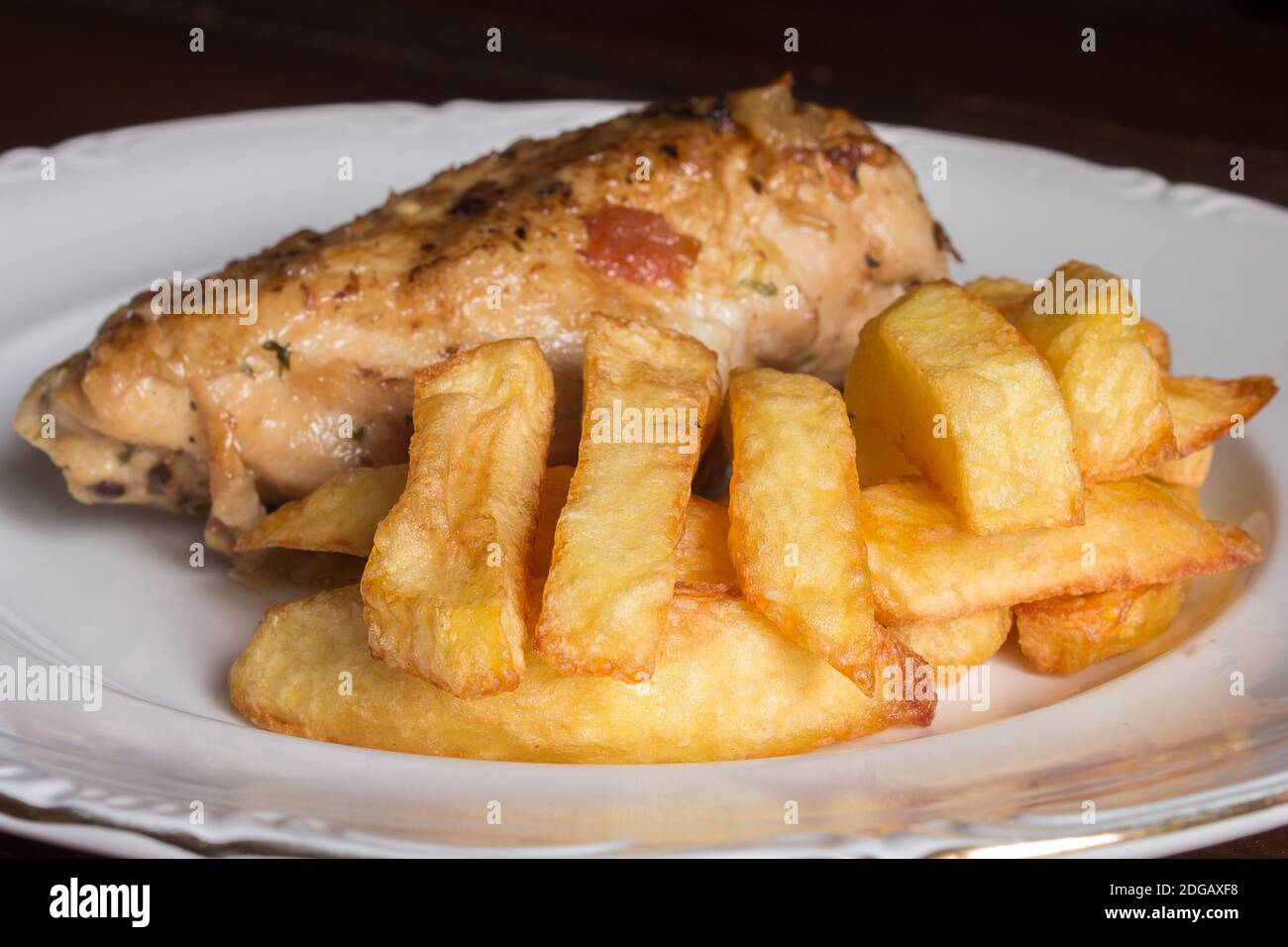 Plating up hi-res stock photography and images - Alamy
