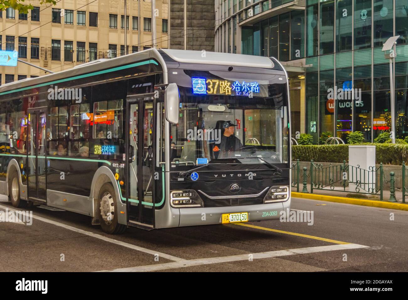 Shanghai Bus High Resolution Stock Photography and Images - Alamy