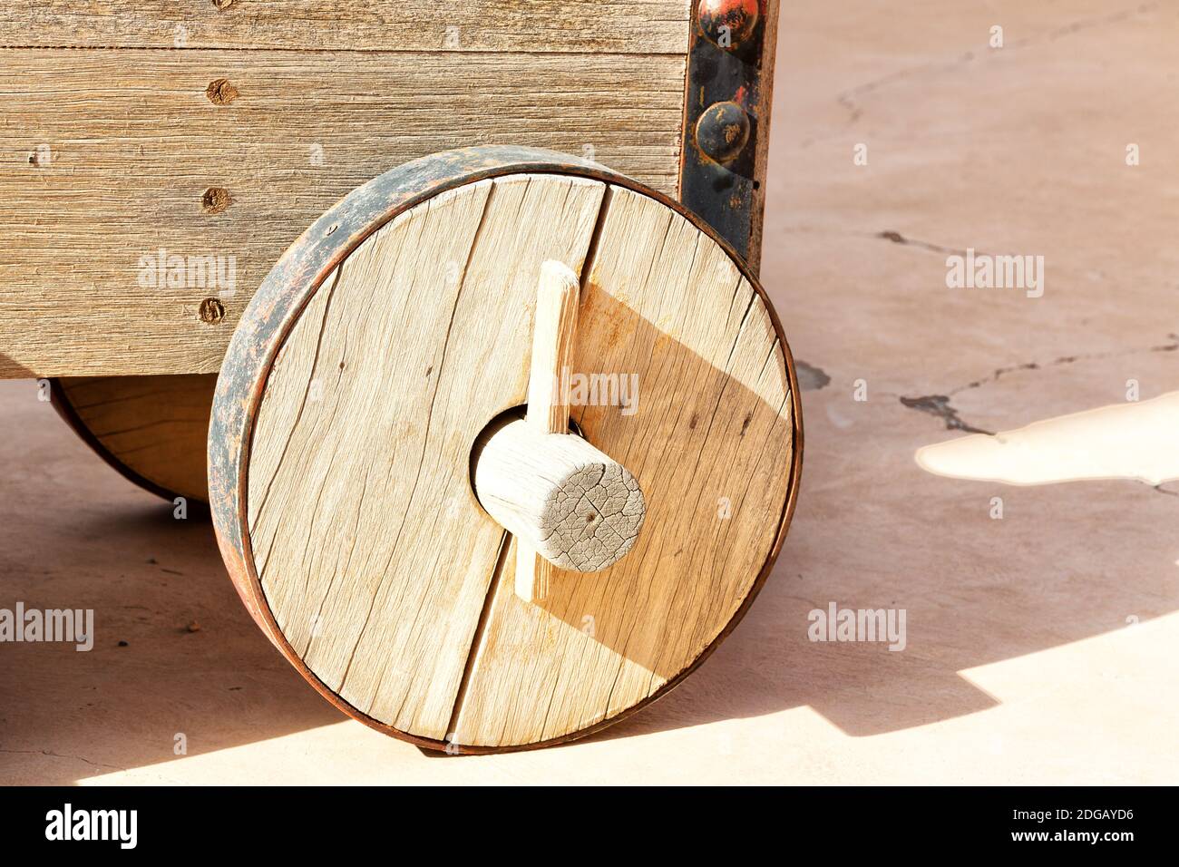 Iron weel hi-res stock photography and images - Alamy