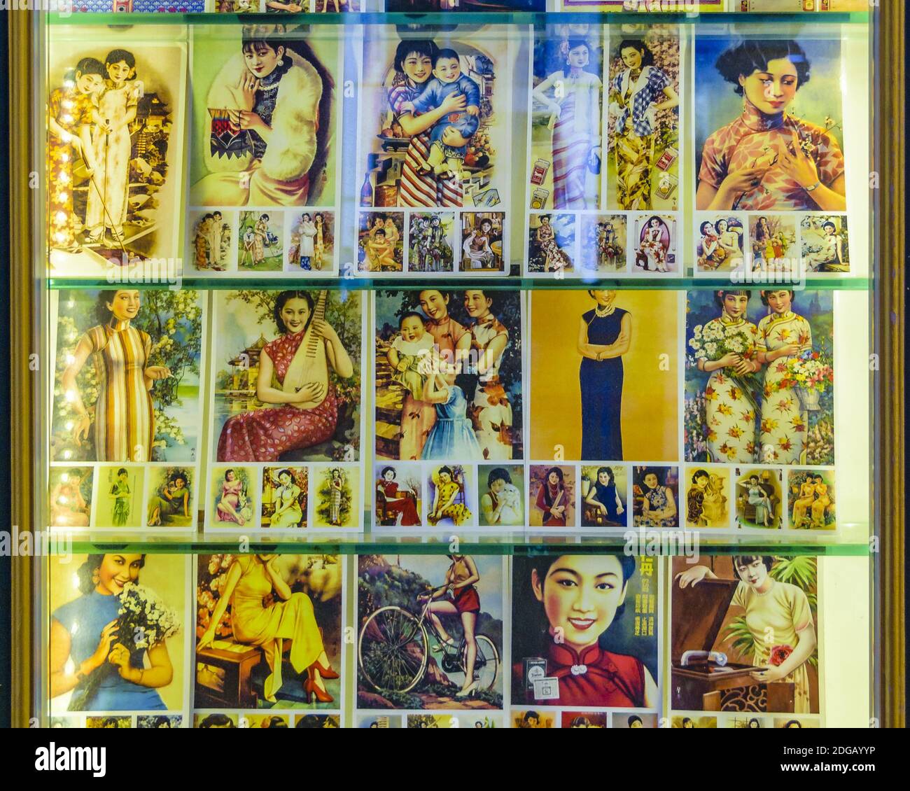 Chinese shanghai poster hi-res stock photography and images - Alamy