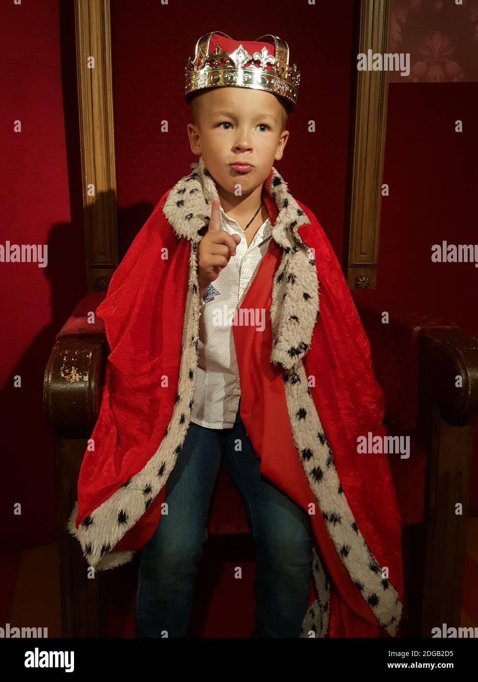 King boy hi-res stock photography and images - Alamy