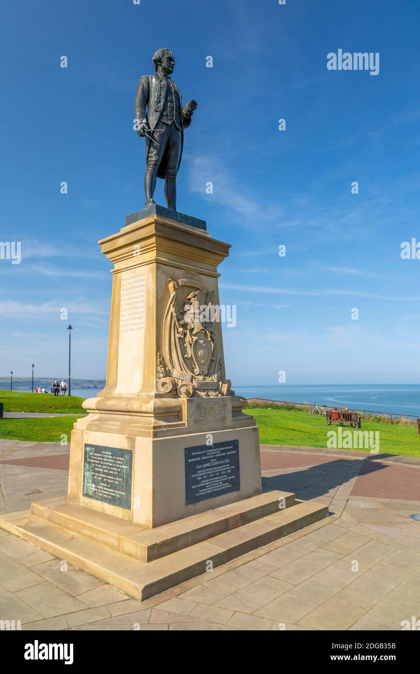 View of Captain James Cook statue at West Cliff, Whitby, North ...