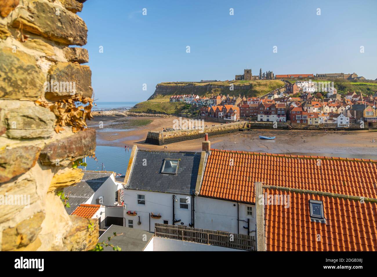 View of Whitby Abbey, St Mary's Church and Esk riverside houses, Whitby ...