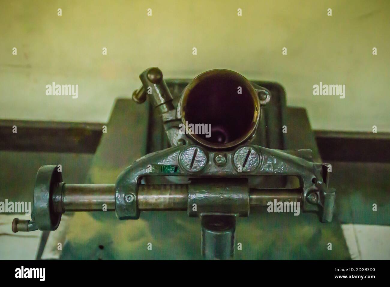 81 mm mortar hi-res stock photography and images - Alamy