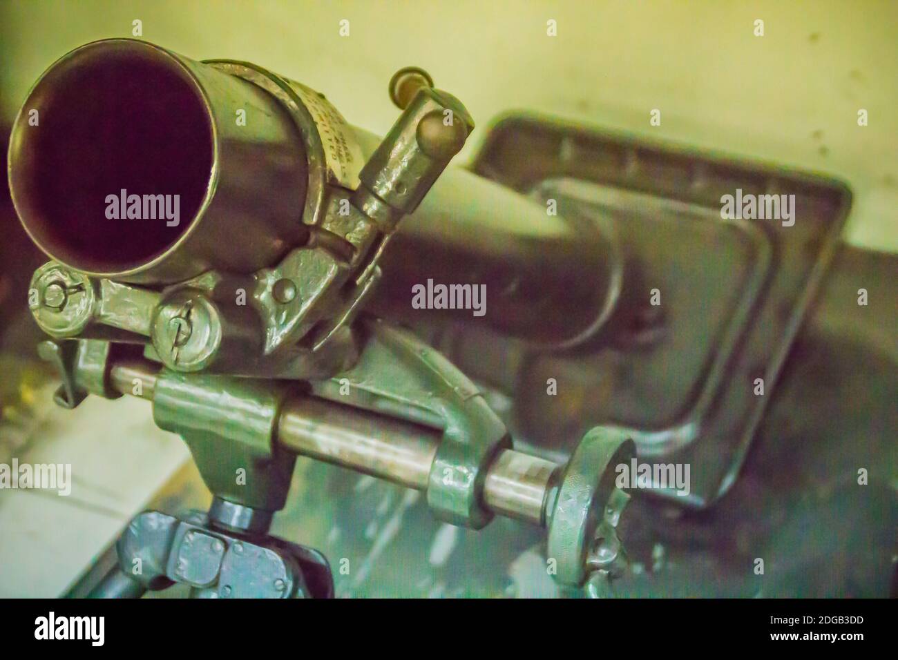 81 mm mortar hi-res stock photography and images - Alamy