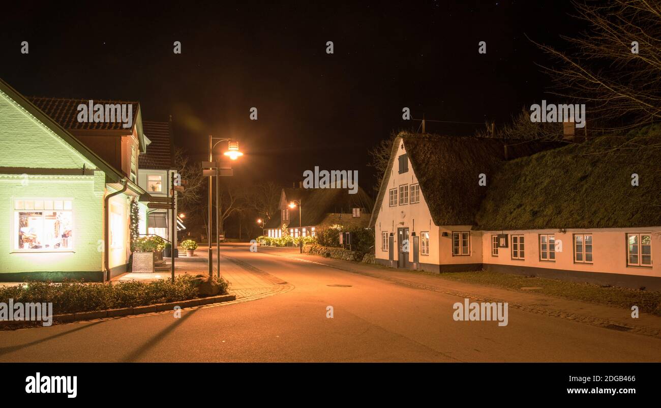 Evening hours hi-res stock photography and images - Alamy