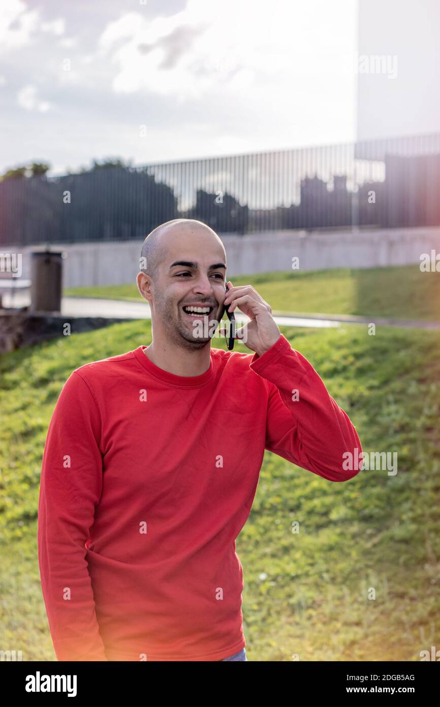 Speaking face to face hi-res stock photography and images - Alamy