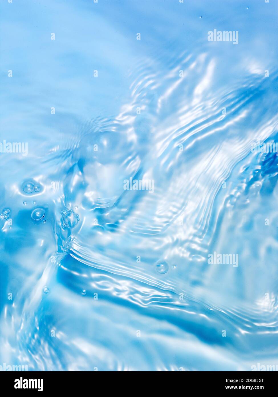 Blue flowing hi-res stock photography and images - Alamy