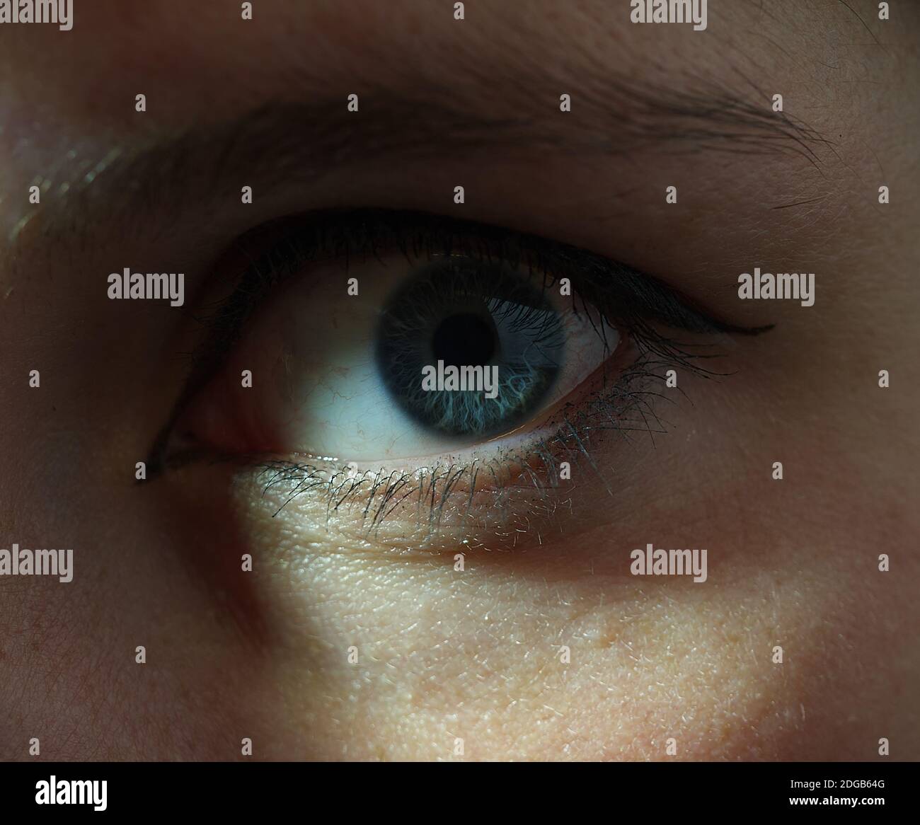 Woman eye and light hi-res stock photography and images - Alamy