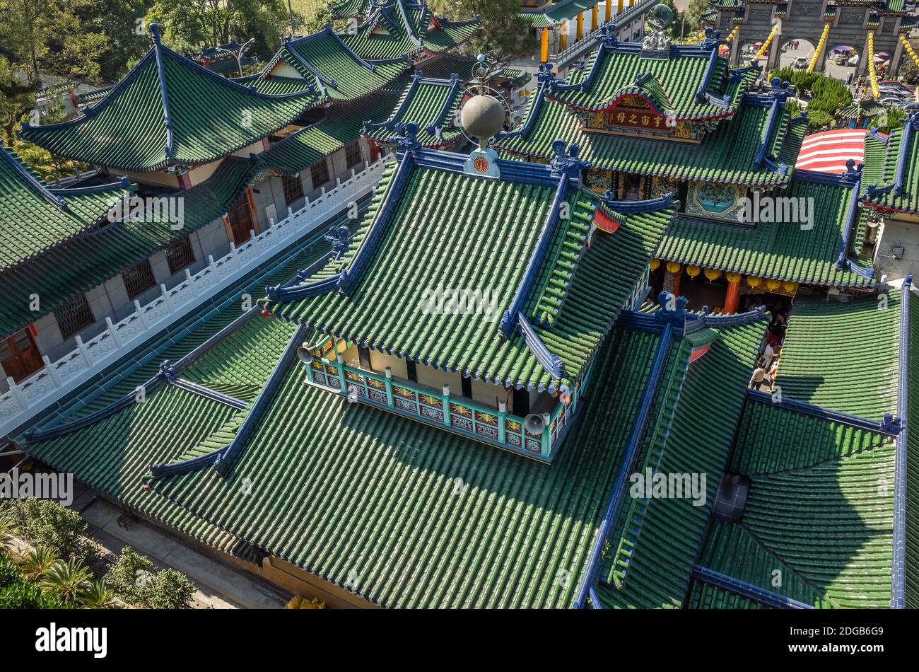 Roofs of famous Baohu Dimu Temple Stock Photo - Alamy