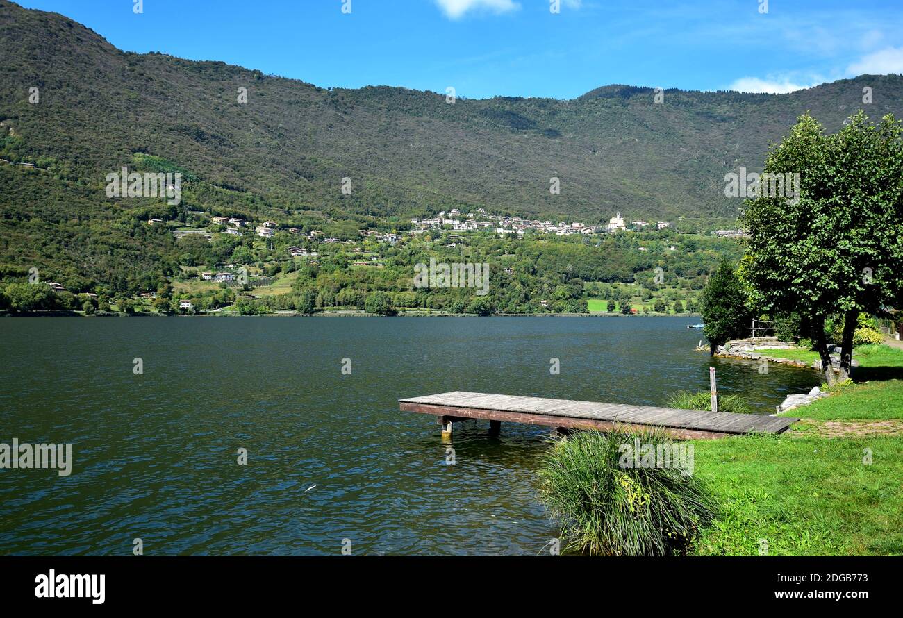 Lago di endine hi-res stock photography and images - Alamy