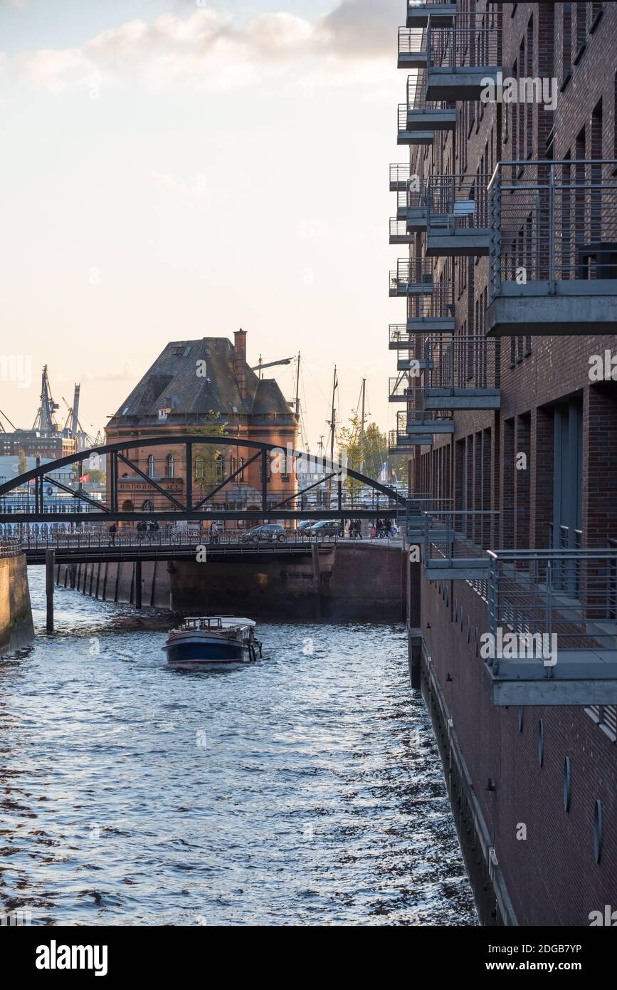 Fleet canals hi-res stock photography and images - Alamy
