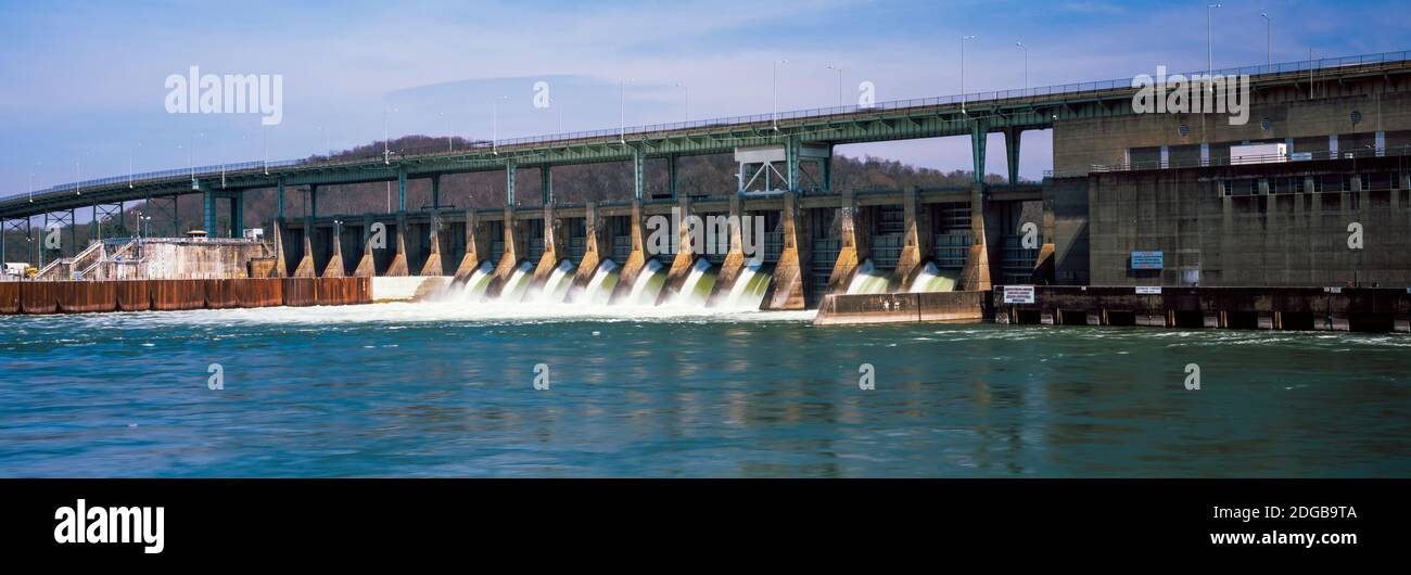 Hydroelectric electricity dam hi-res stock photography and images - Alamy