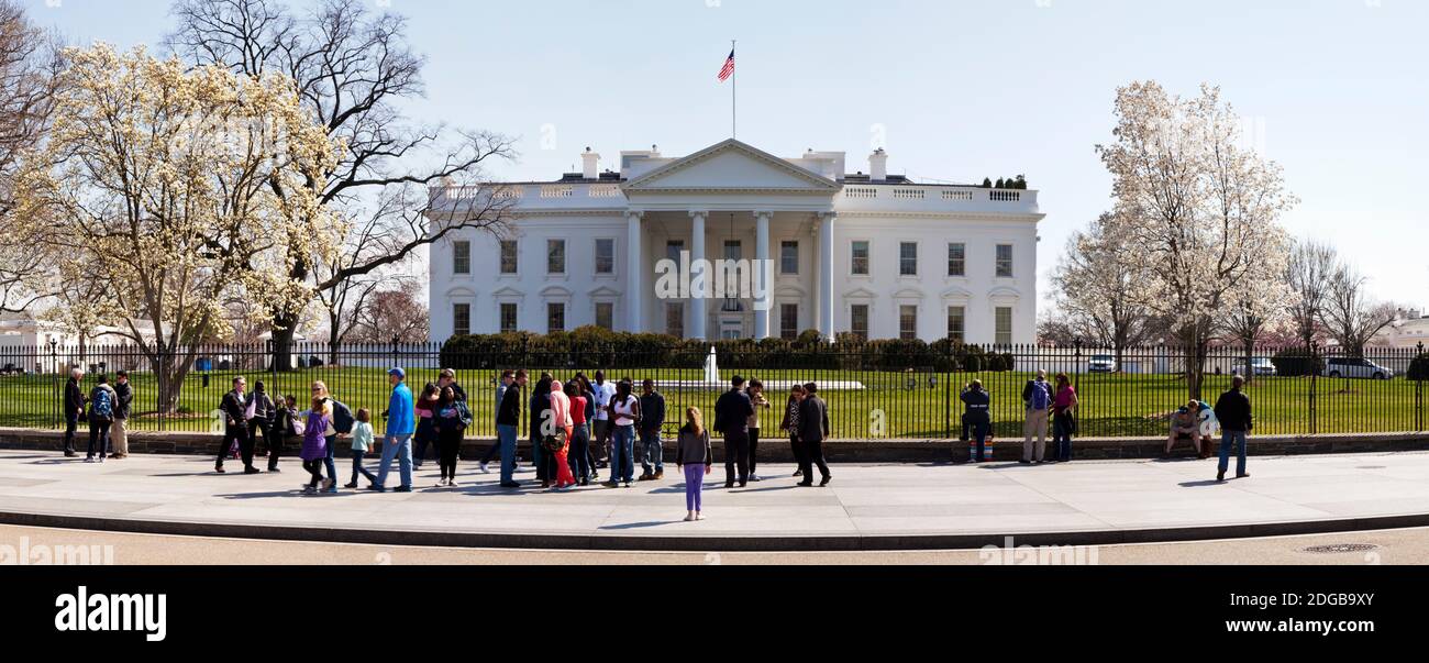 Facade of a government building, White House, Washington DC, USA Stock ...