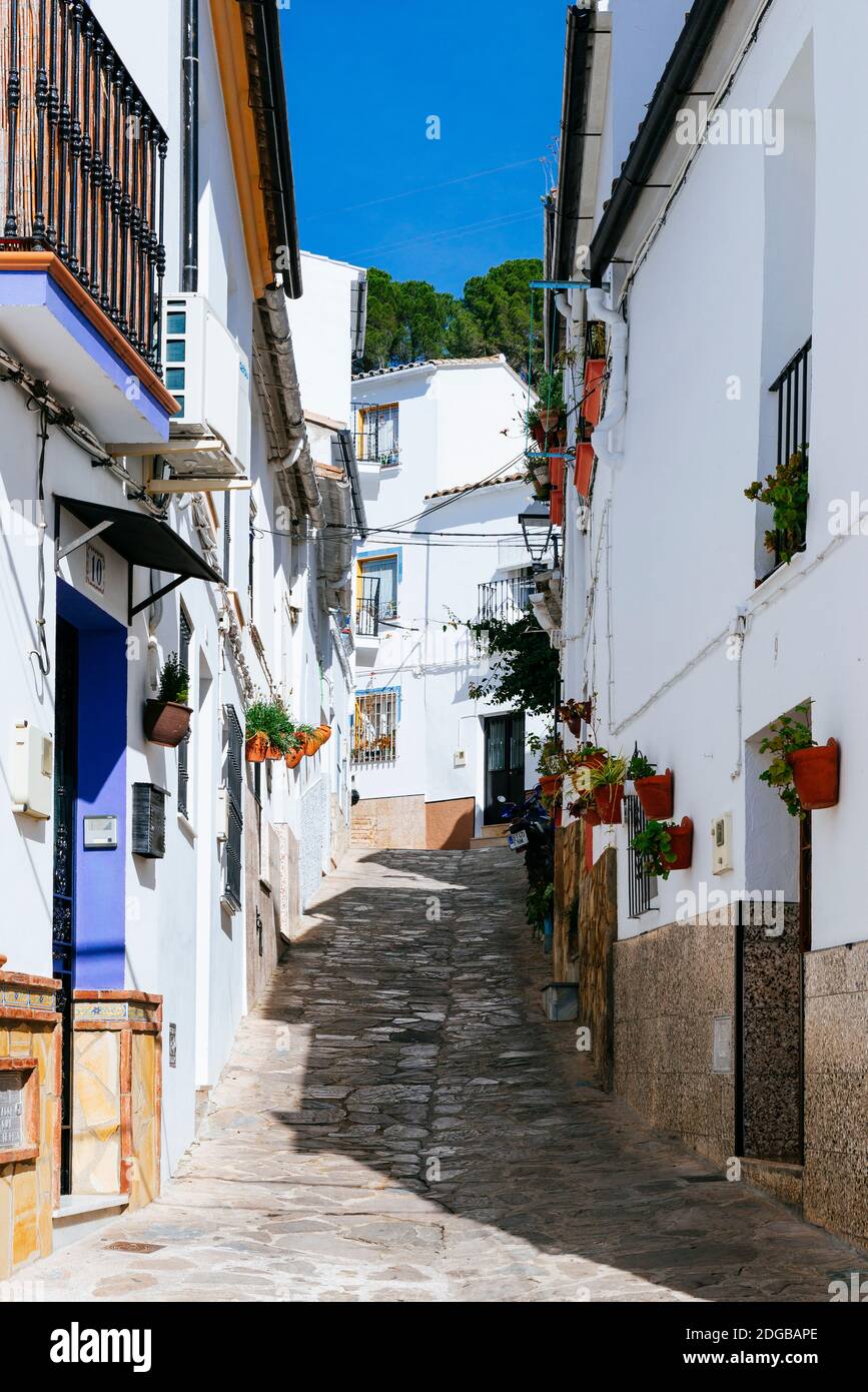Typical narrow and steep street. Ubrique, Cádiz, Andalucia, Spain ...