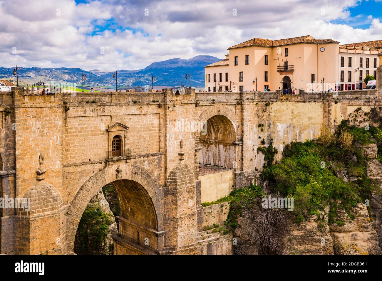 Puente nuevo bridge hi-res stock photography and images - Alamy
