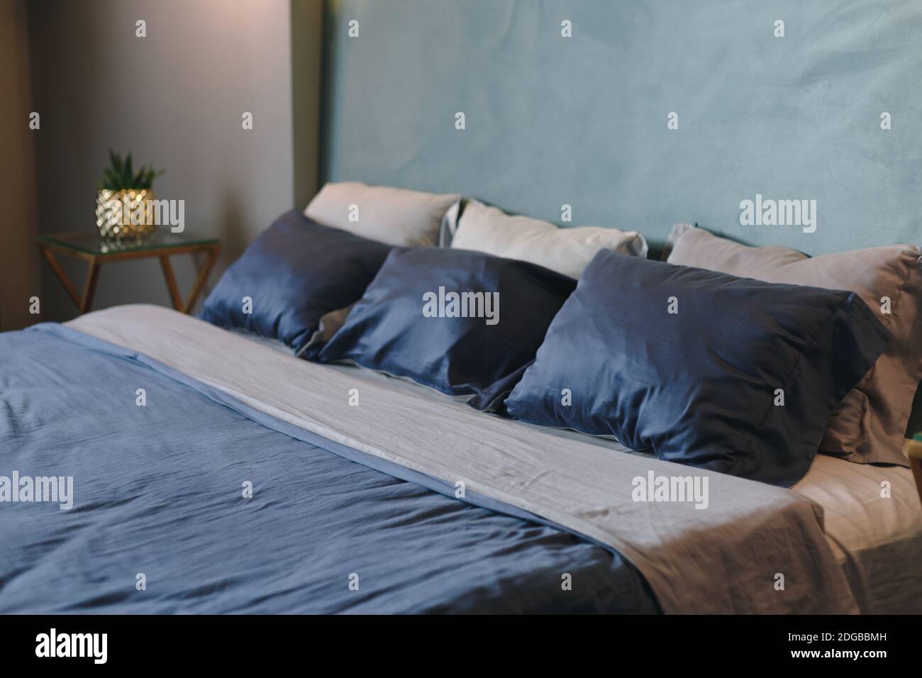 Dark blue furniture hi-res stock photography and images - Alamy