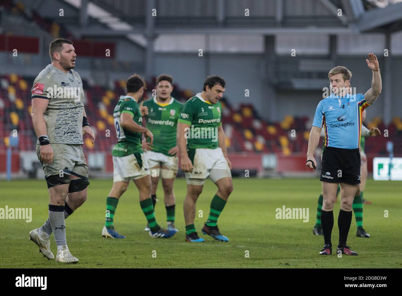 Christopher Ridley (Referee) in action Stock Photo - Alamy