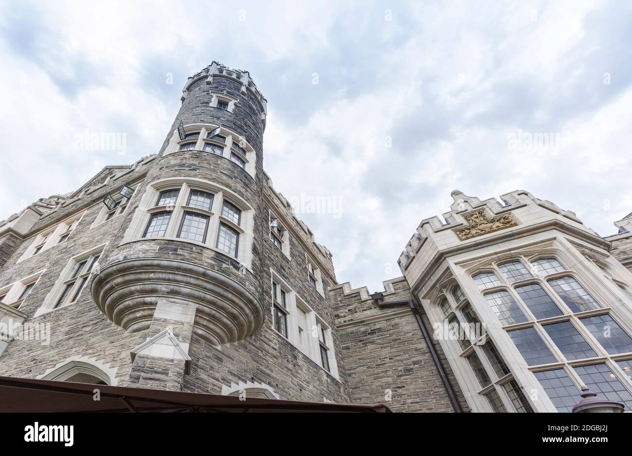 Toronto museum architecture hi-res stock photography and images - Alamy