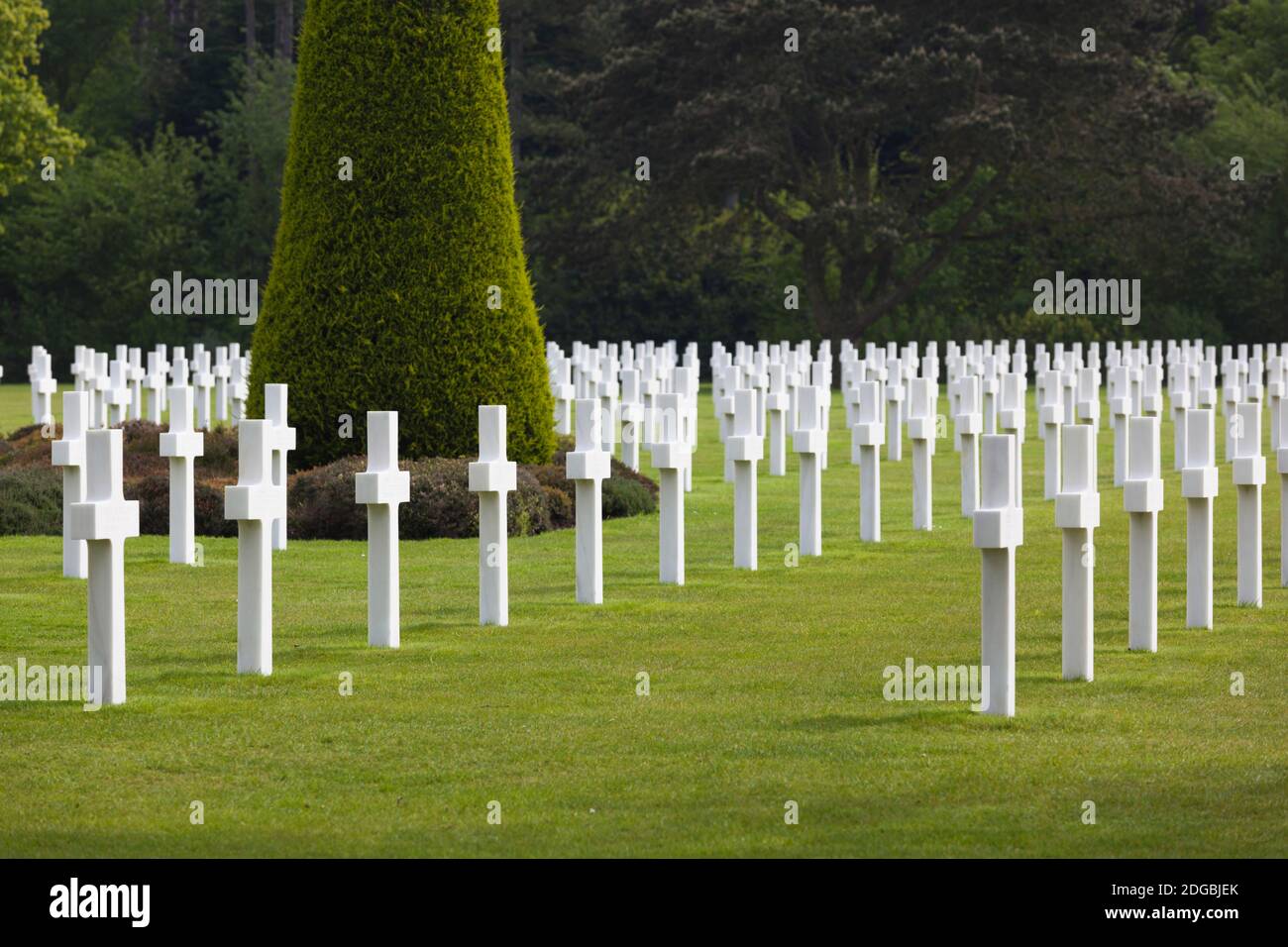 Arromanches calvados cemetery hi-res stock photography and images - Alamy