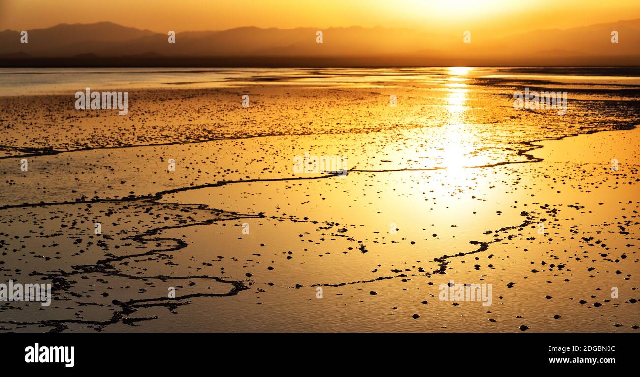 Salt desert wasteland sunset hi-res stock photography and images - Alamy