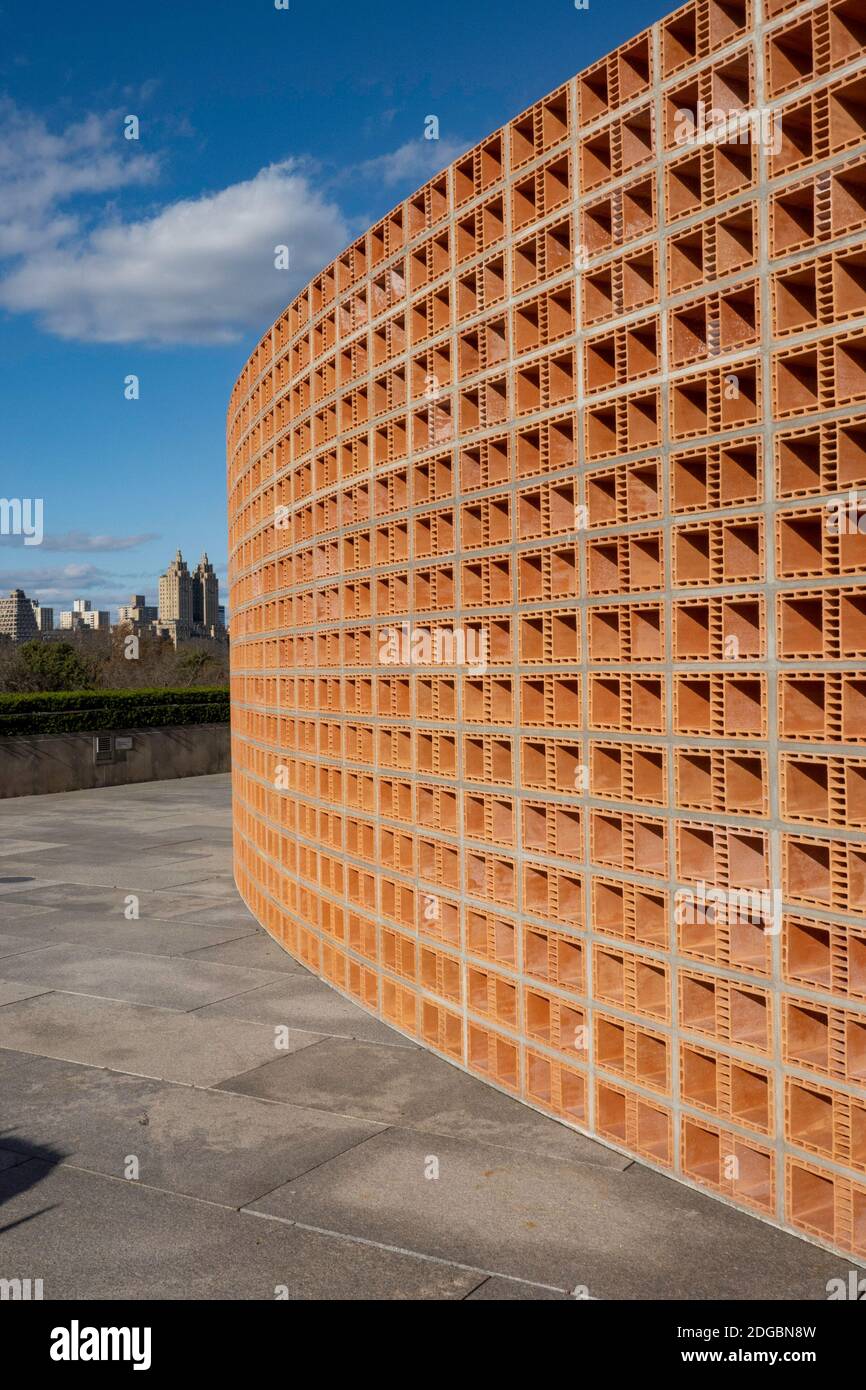 Iris and B. Gerald Cantor Roof Garden exhibition "Lattice Detour" by ...