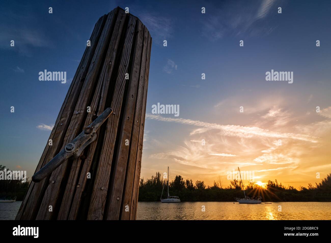 Purple dock hi-res stock photography and images - Alamy