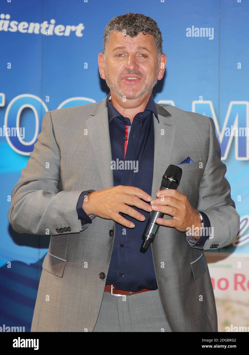 Argentinian singer hi-res stock photography and images - Alamy
