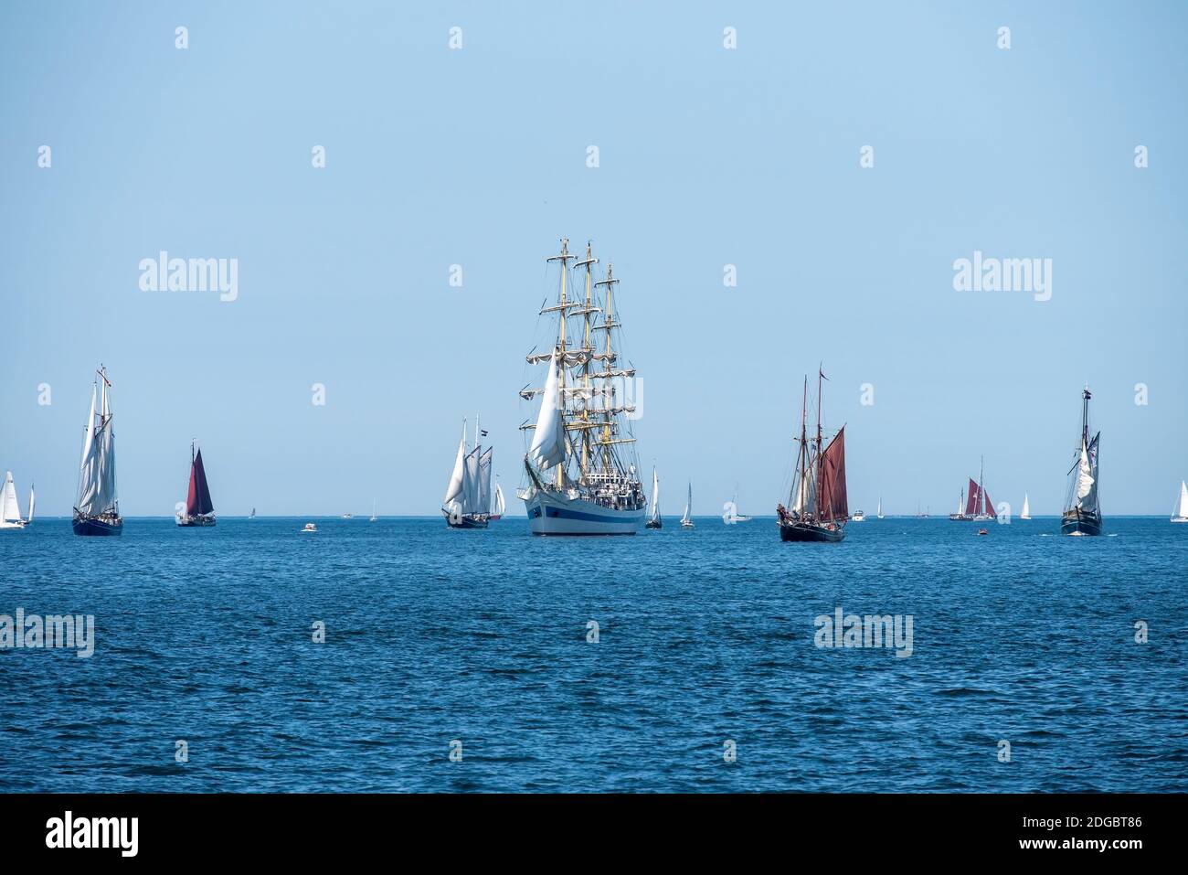 Windjammer parade hi-res stock photography and images - Alamy