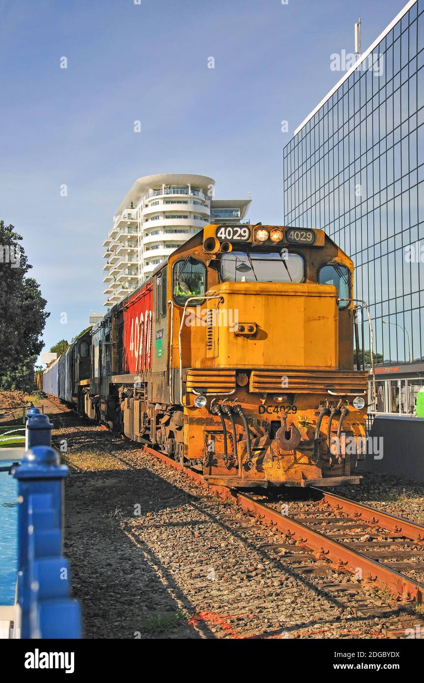 New zealand train railway hi-res stock photography and images - Alamy