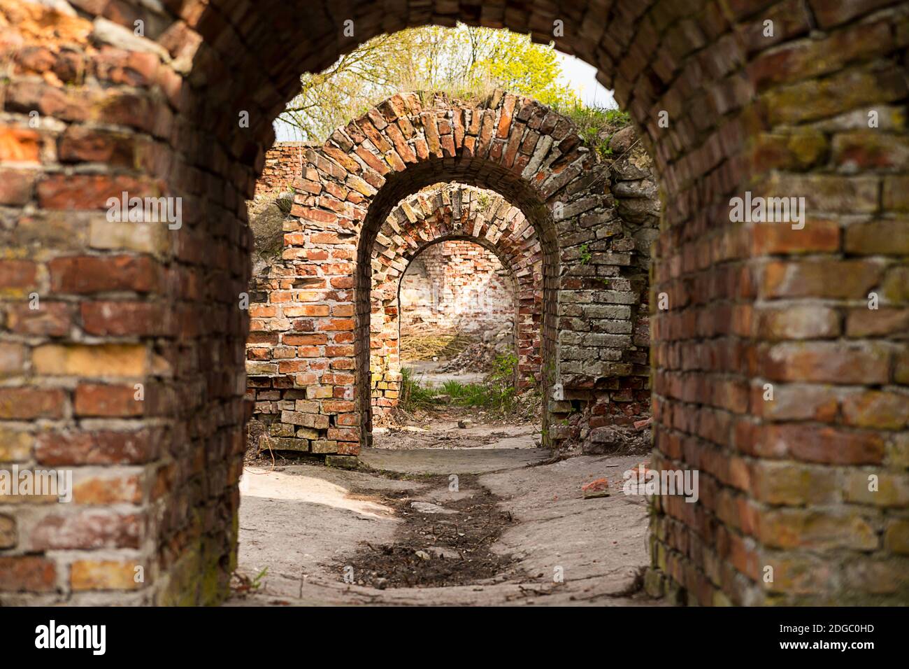 Maze ruins arched passage old building made of bricks Stock Photo - Alamy