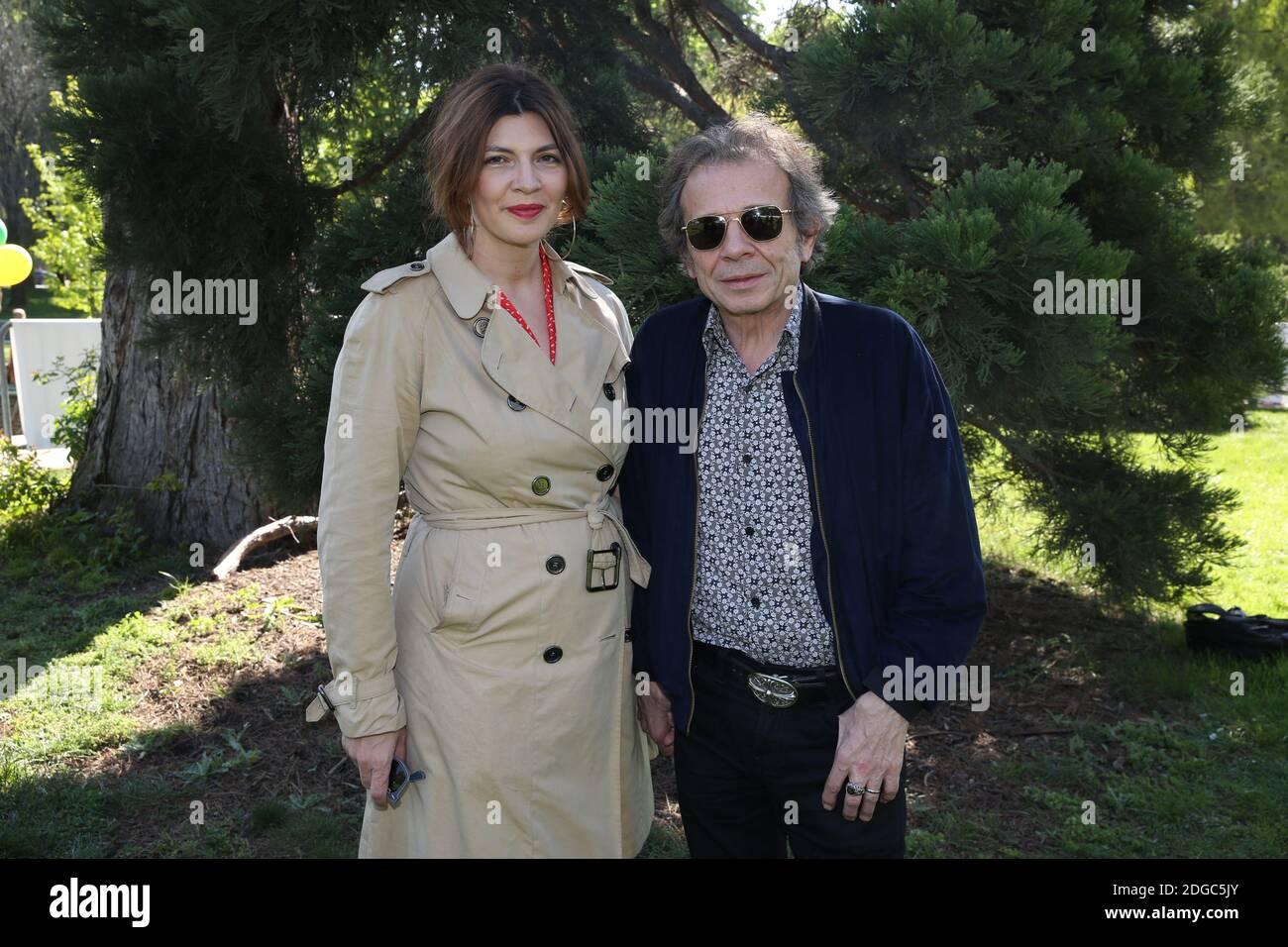 Philippe Man½uvre et sa femme Candice de la Richardiere lors de la ...