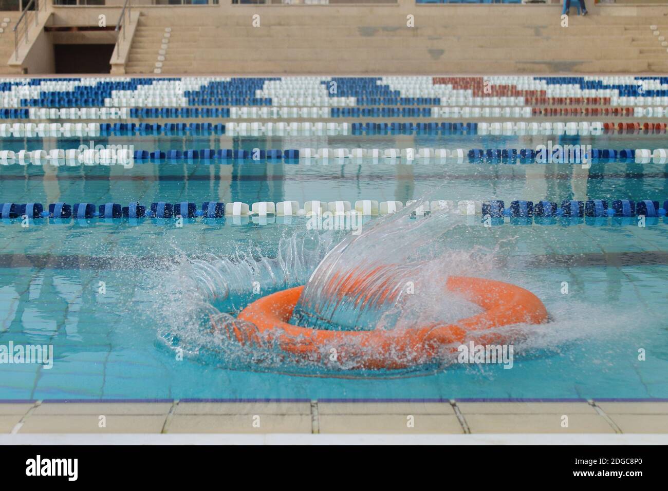 swimming pool water splash Stock Photo - Alamy