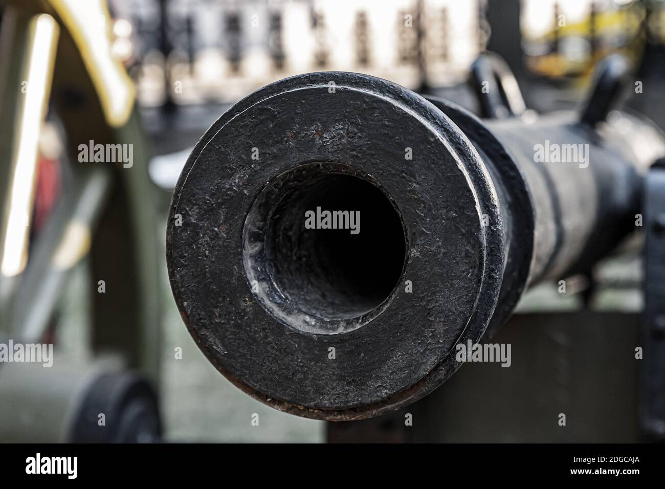 Smooth bore barrel hi-res stock photography and images - Alamy