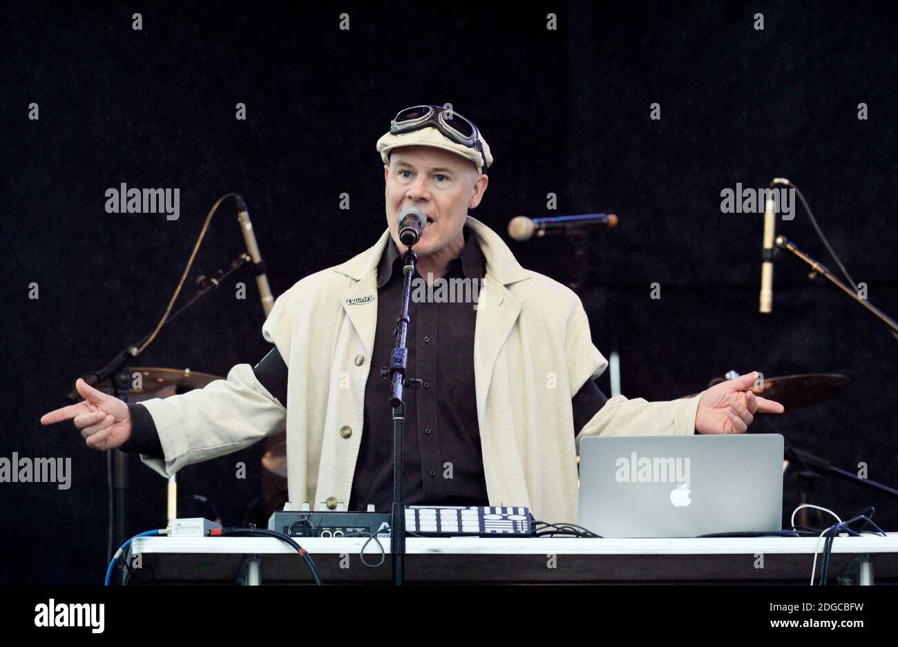 Thomas dolby hi-res stock photography and images - Alamy