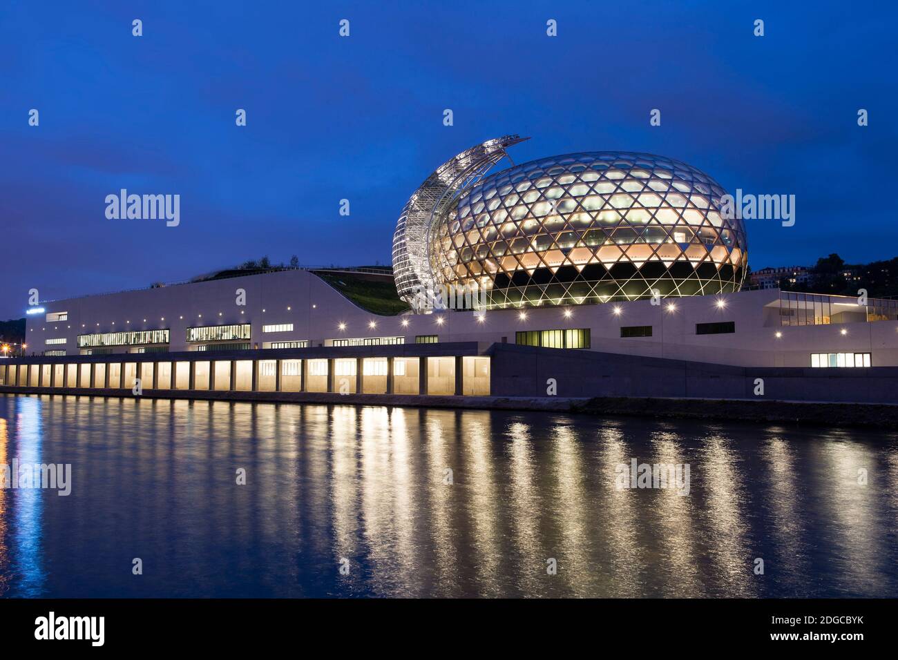 View of La Seine Musicale concert hall, by architects Shigeru Ban and ...