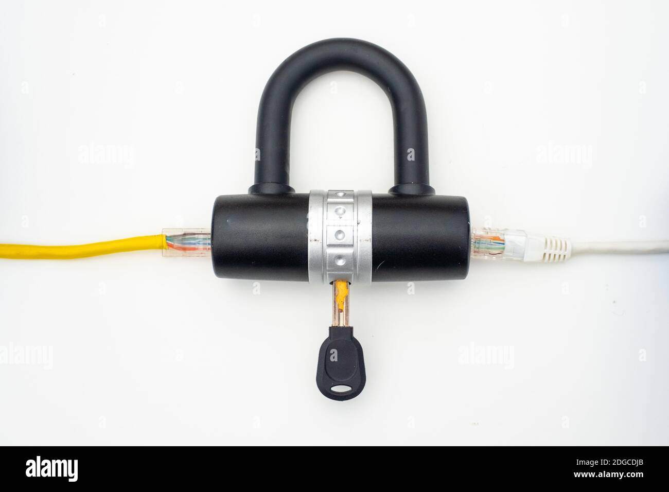 Computer network cables hi-res stock photography and images - Alamy