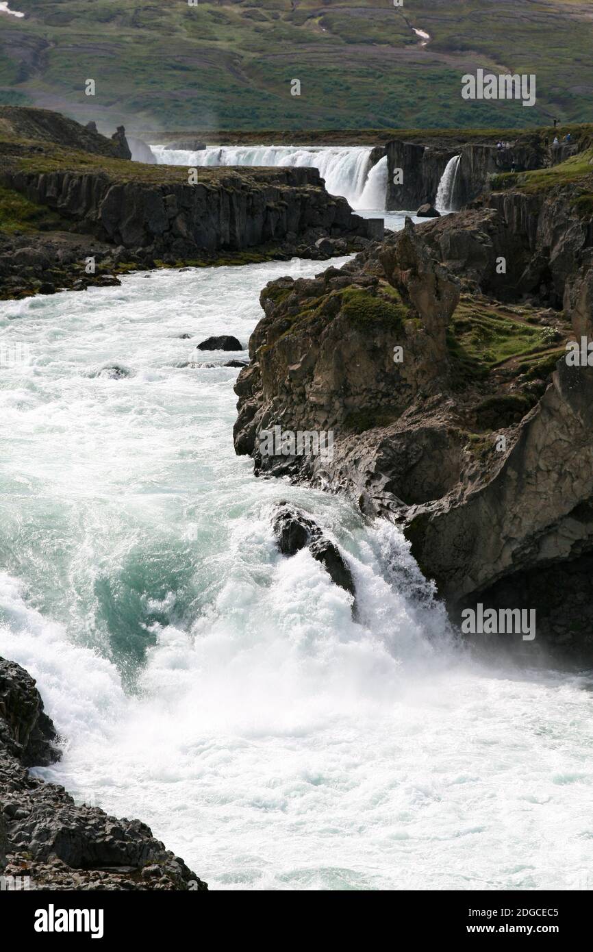 Through island hi-res stock photography and images - Alamy