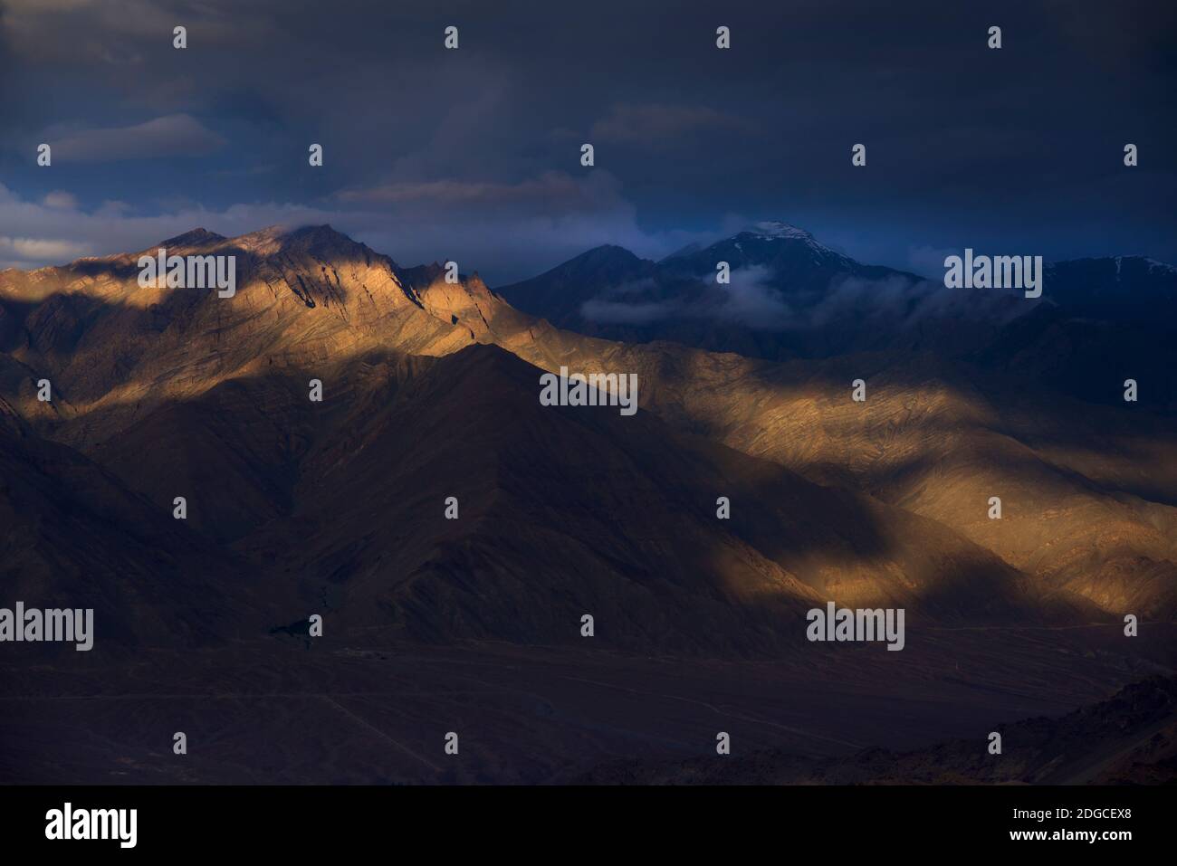 Early morning view of the Leh valley and Himalayan mountain backdrop ...