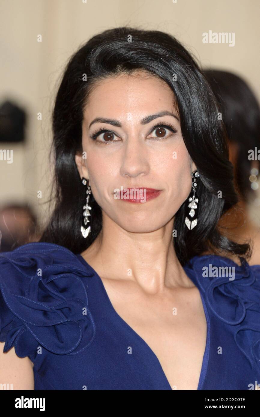 Huma Abedin arriving at the Costume Institute Benefit at The ...