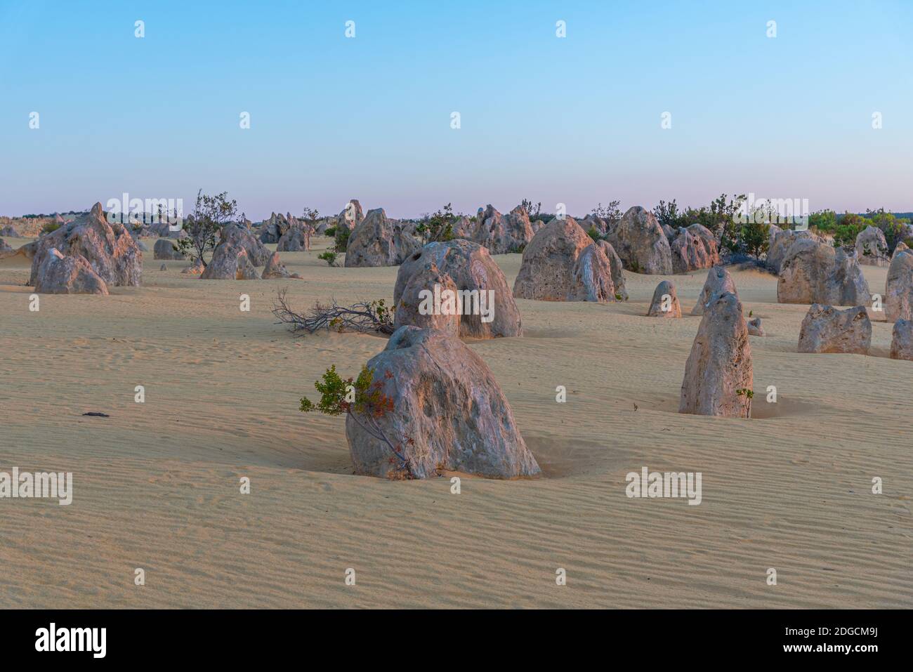 Sunset over the Pinnacles desert in Australia Stock Photo - Alamy