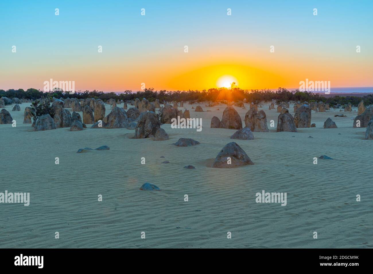 Sunset over the Pinnacles desert in Australia Stock Photo - Alamy