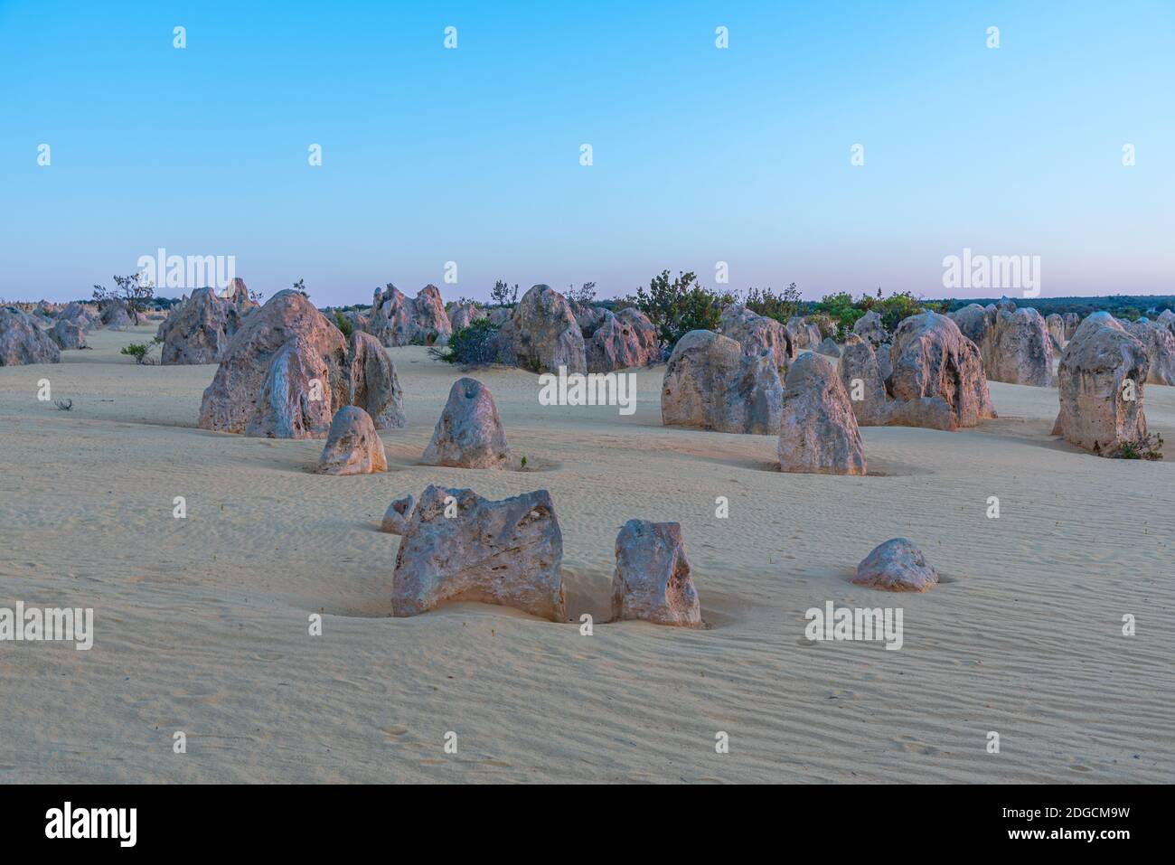 Sunset over the Pinnacles desert in Australia Stock Photo - Alamy