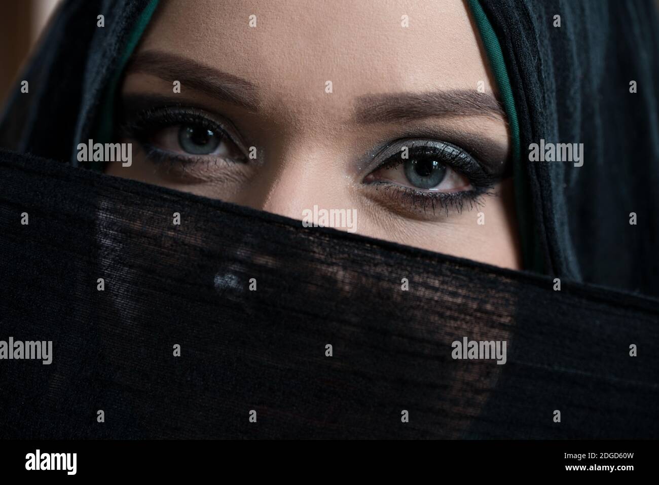 Muslim Beauty Girls Eyes