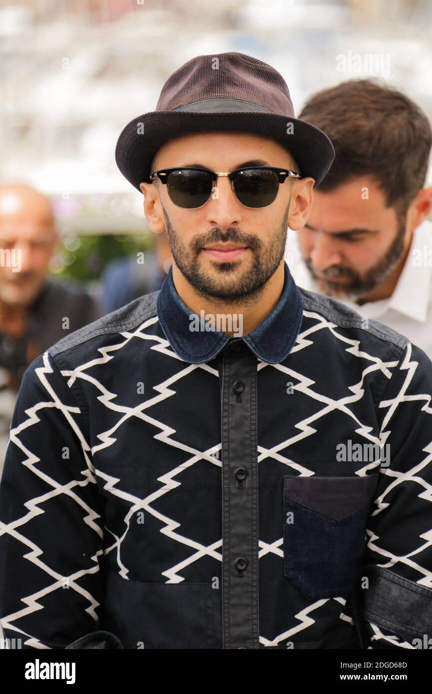 JR, Agnes Varda, Matthieu Chedid posing at the Visages, Villages ...