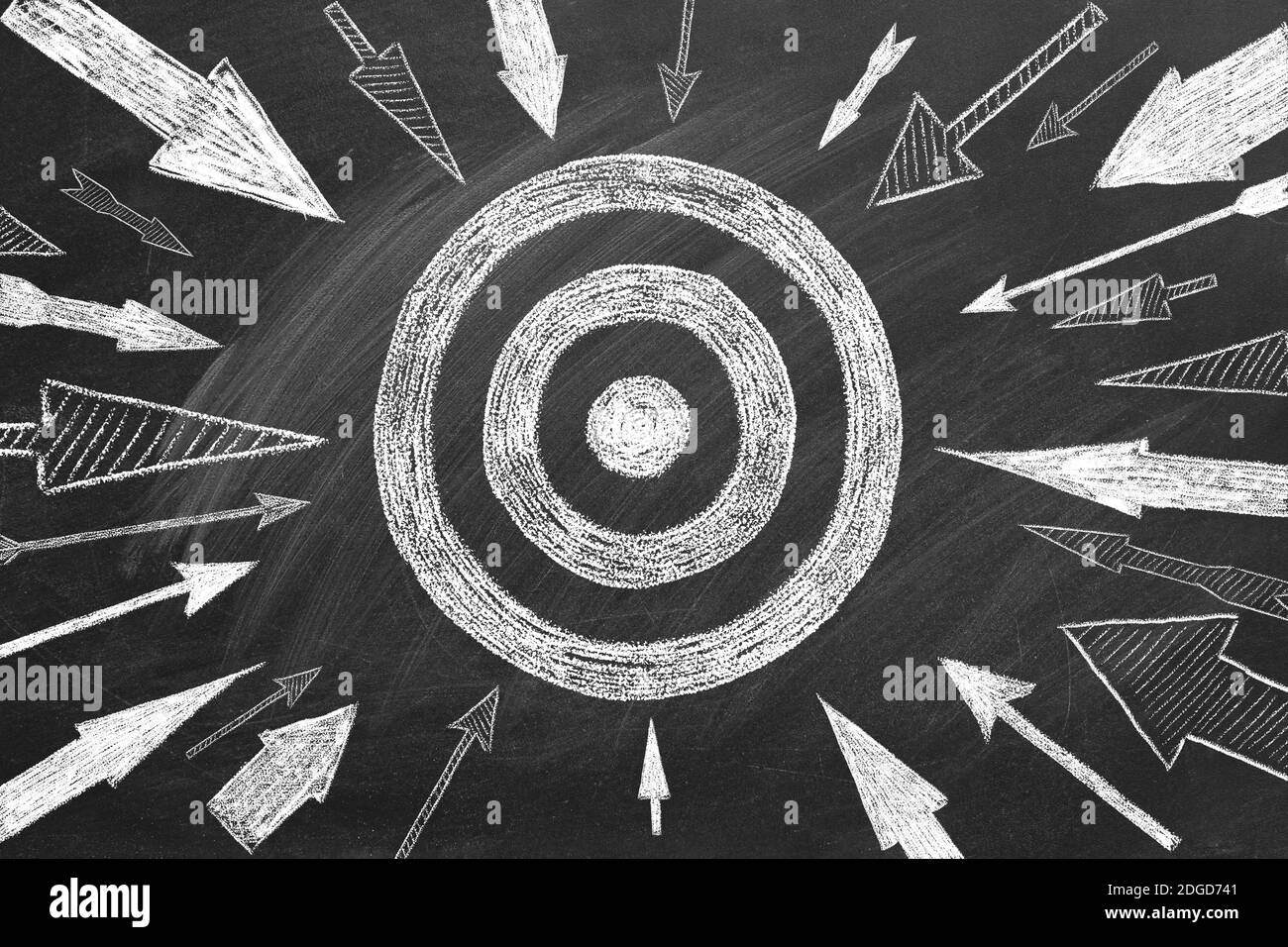 Target and arrows Stock Photo - Alamy