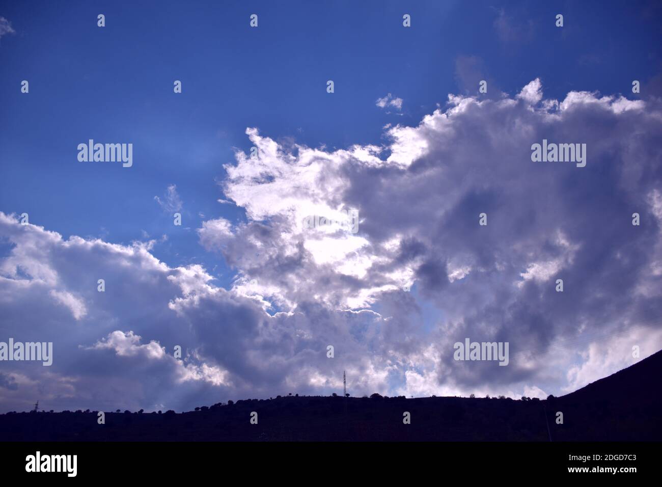 Backlit mountain hi-res stock photography and images - Alamy