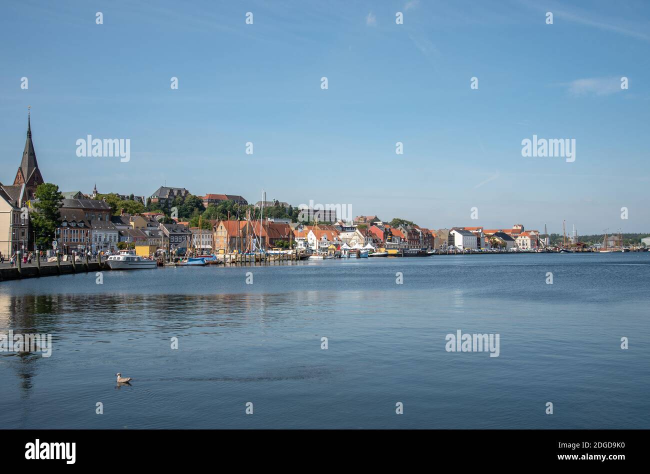 Harbor landscapes hi-res stock photography and images - Alamy