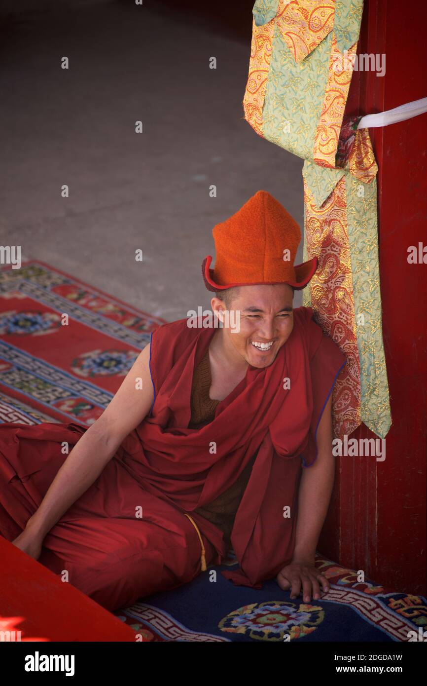 Monk attire hi-res stock photography and images - Alamy